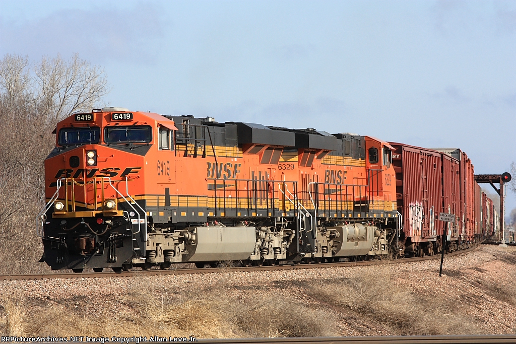 BNSF 6419 south